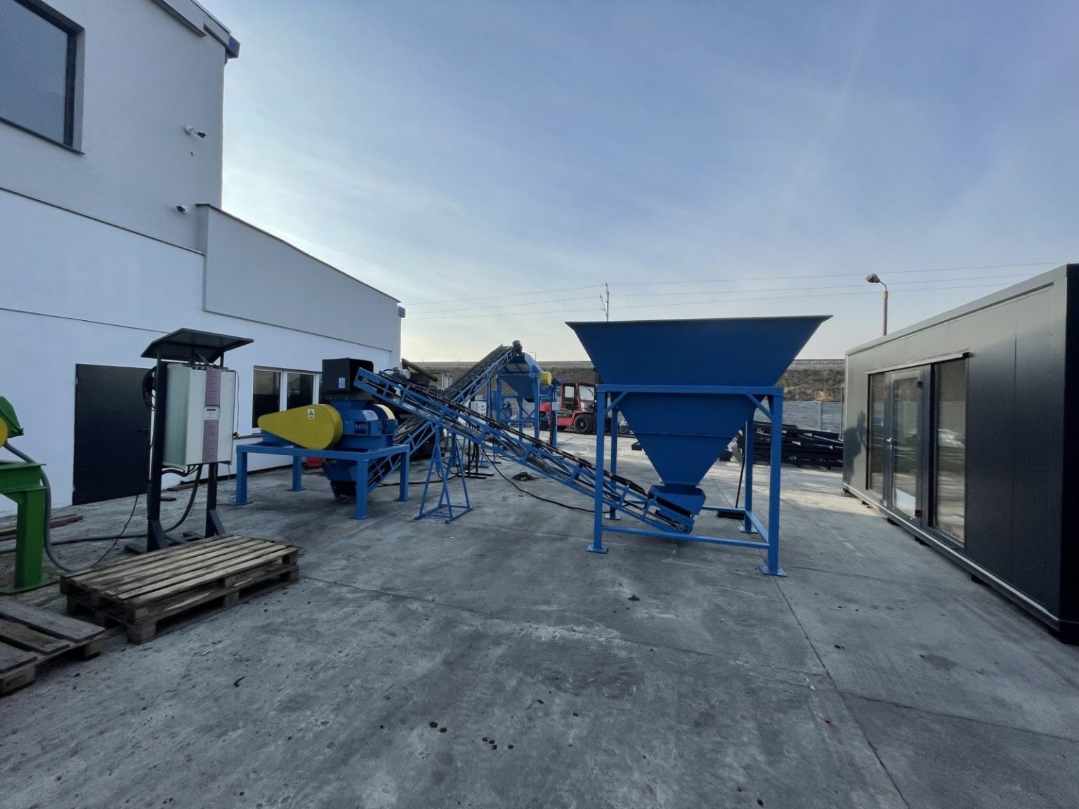 Roller crusher – Aztech